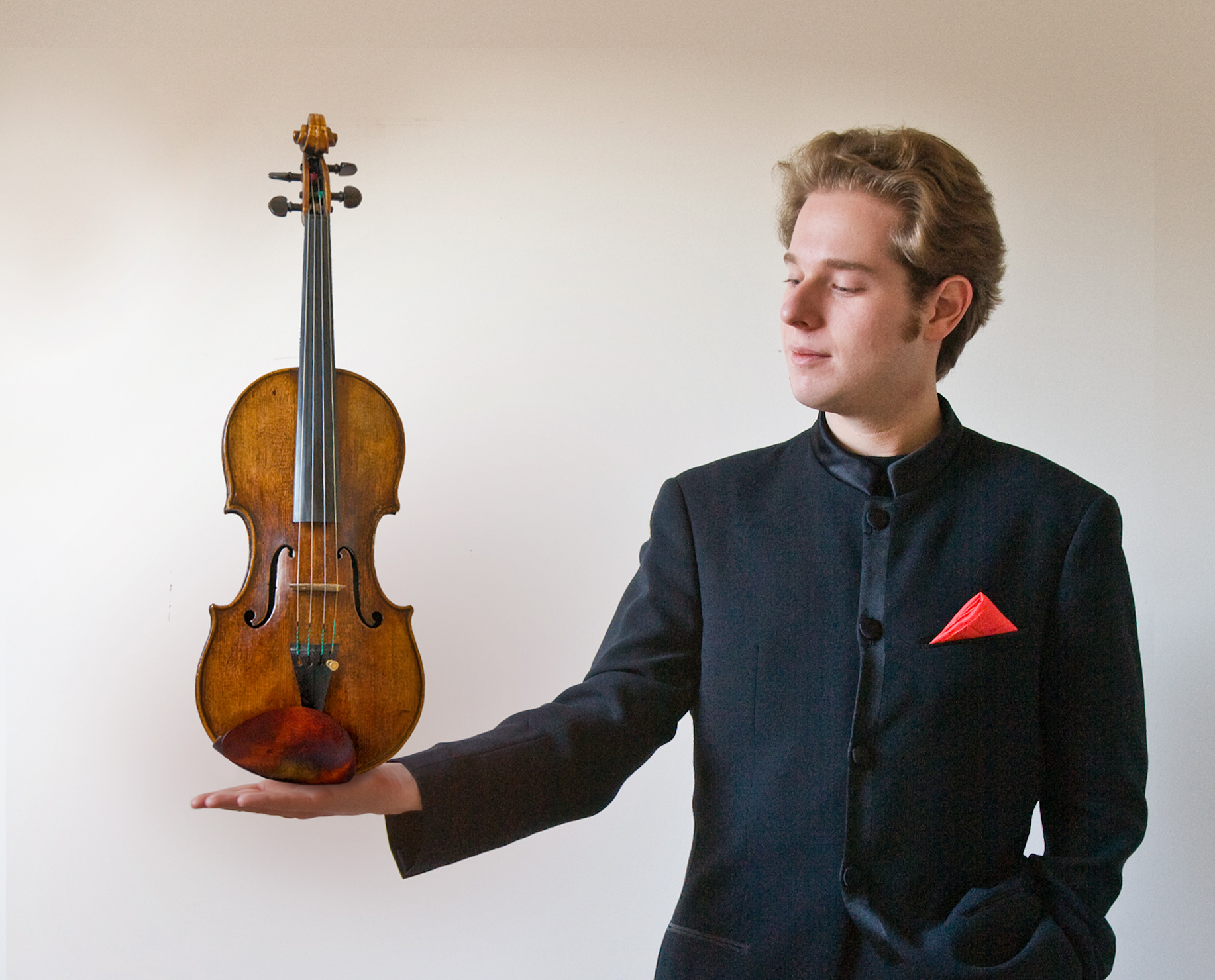 Le violoniste Léonard , invité par l'Orchestre National Avignon ...