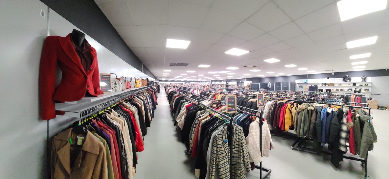 Ding Fring, une boutique de fripes de seconde main pour se faire ...